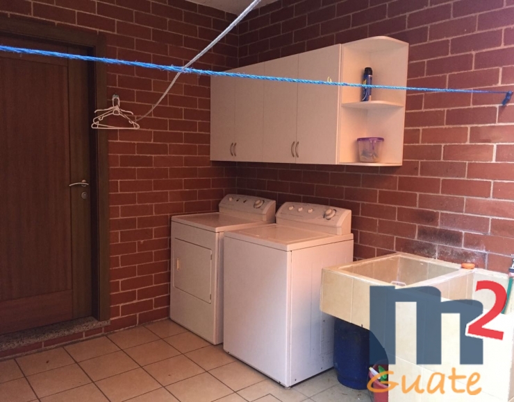 M2Guate-V7870-Casa-en-Venta-Carretera-a-El-Salvador